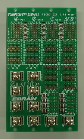 ユニバーサル基